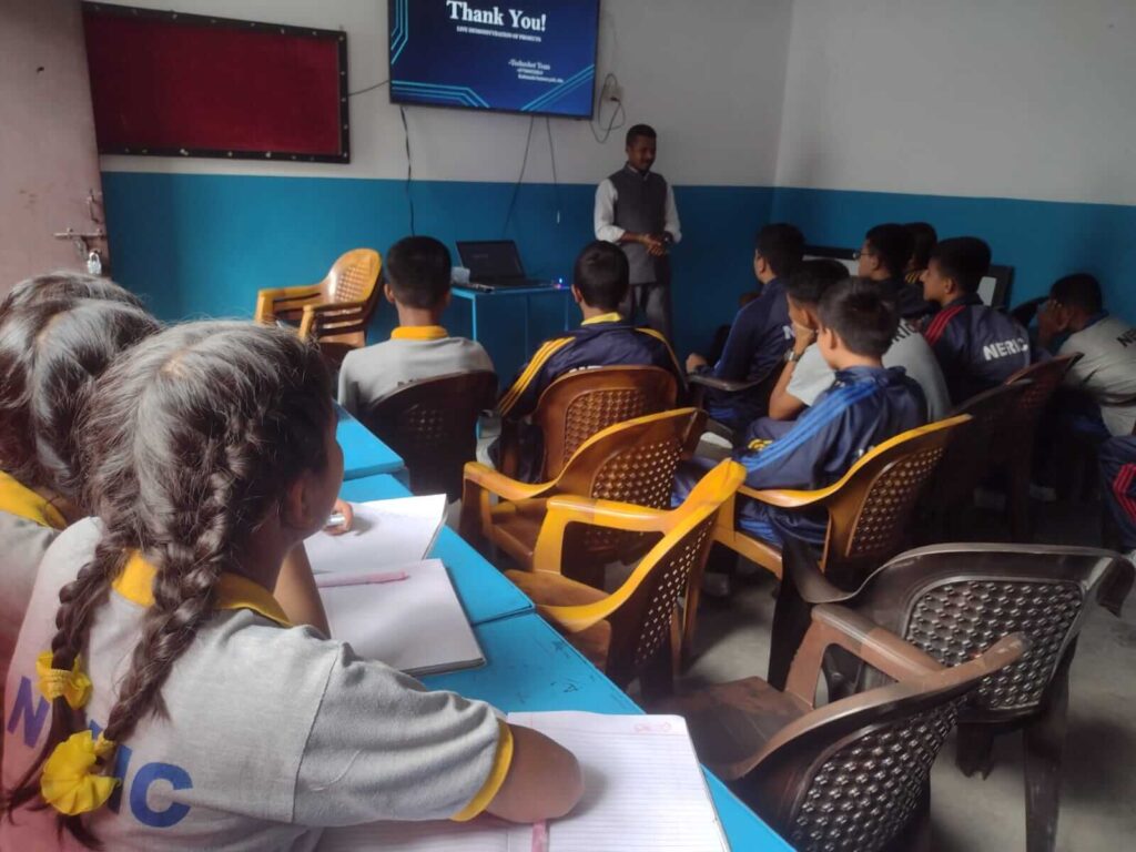 Technobot Glimpse - TechnoBot